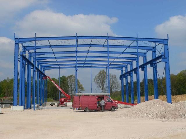 Lieferung und Montage einer Hallentragkonstruktion 4022 - BSH ...