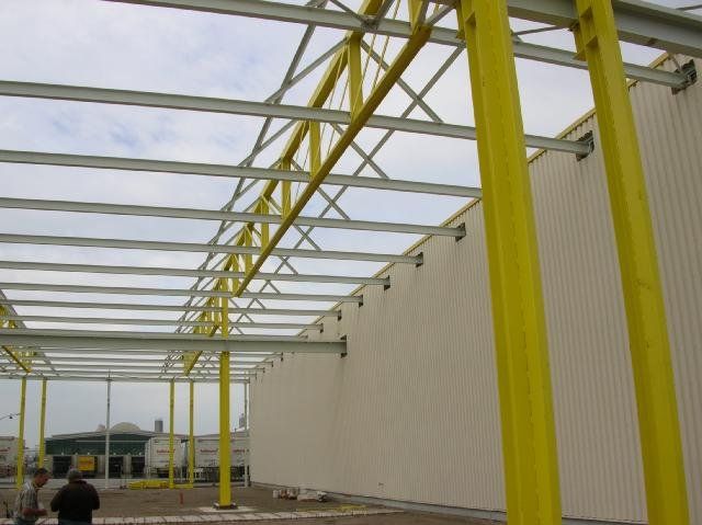 Lieferung und Montage einer Hallentragkonstruktion 4010 - BSH ...